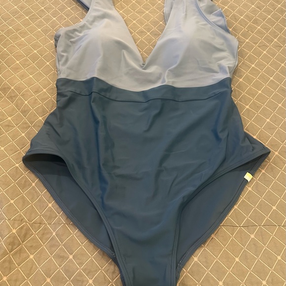 summersalt | Swim | Summersalt Ruffle Backflip Swimsuit One Piece ...